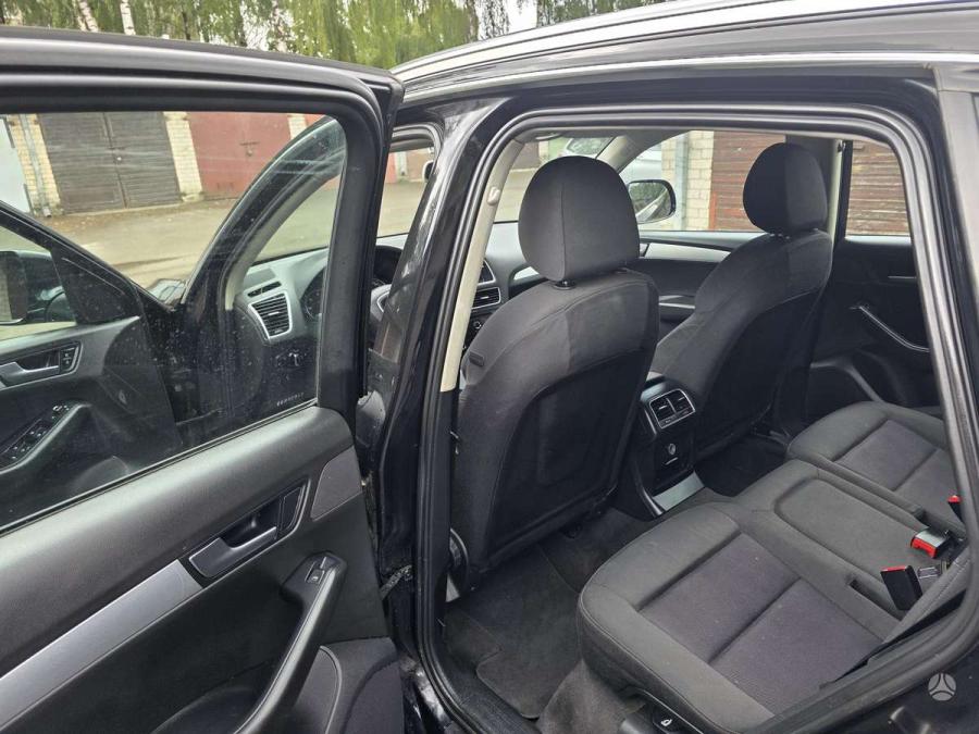Black Audi Q5 2012 in Kaunas, with an engine capacity of 1.97 L and mileage of 204 thousand km for 7499 €, photo 10 on AUTOMOTO.COM.LV