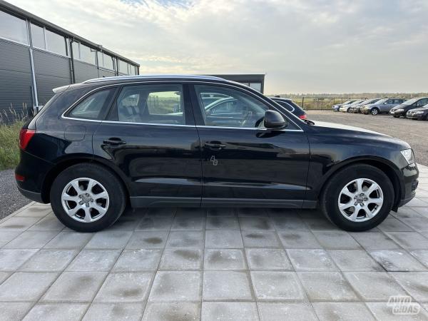 Audi Q5 2012 Giraitė vietnē Melns Audi Q5 2012 Giraitė, ar dzinēja tilpumu 2.00 L un nobraukumu 238 tūkst. km par 7250 €, foto 5 vietnē AUTOMOTO.COM.LV