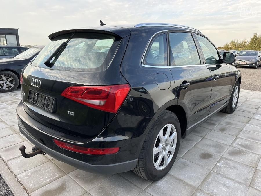 Melns Audi Q5 2012 Giraitė, ar dzinēja tilpumu 2.00 L un nobraukumu 238 tūkst. km par 7250 €, foto 6 vietnē AUTOMOTO.COM.LV