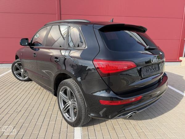 Audi Q5 2012 in Kaunas on AUTOMOTO.COM.LV Black Audi Q5 2012 in Kaunas, with an engine capacity of 2.00 L and mileage of 290 thousand km for 12800 €, photo 6 on AUTOMOTO.COM.LV