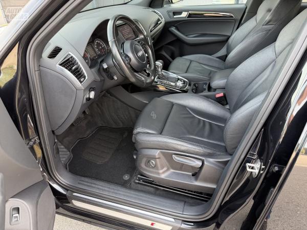 Audi Q5 2012 in Kaunas on AUTOMOTO.COM.LV Black Audi Q5 2012 in Kaunas, with an engine capacity of 2.00 L and mileage of 290 thousand km for 12800 €, photo 11 on AUTOMOTO.COM.LV