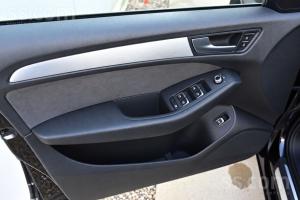 Melns Audi Q5 2012 Rīga, ar dzinēja tilpumu 3.00 L un nobraukumu 207 tūkst. km par 12950 €, foto 23 vietnē AUTOMOTO.COM.LV