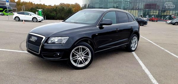 Melns Audi Q5 2012 Šauļi, ar dzinēja tilpumu 2.00 L un nobraukumu 175 tūkst. km par 12300 €, foto 1 vietnē AUTOMOTO.COM.LV