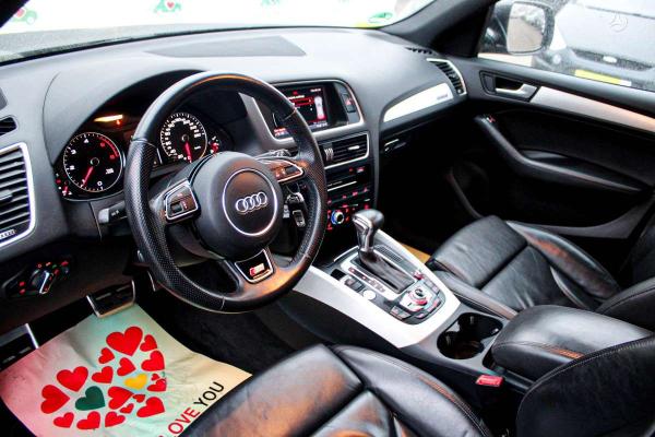 Black Audi Q5 2013 in Klaipeda, with an engine capacity of 3.00 L and mileage of 308 thousand km for 12890 €, photo 6 on AUTOMOTO.COM.LV