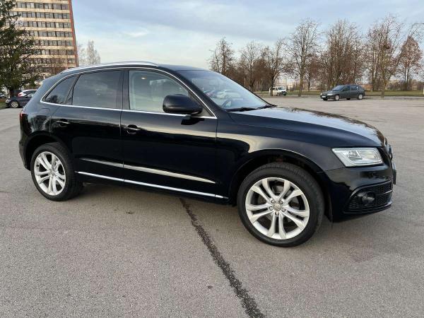Black Audi Q5 2013 in Alytus, with an engine capacity of 2.00 L and mileage of 230 thousand km for 12400 €, photo 9 on AUTOMOTO.COM.LV