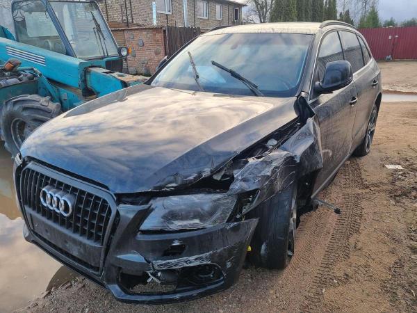 Black Audi Q5 2013 in Taurage, with an engine capacity of 1.97 L and mileage of 190 thousand km for 3400 €, photo 2 on AUTOMOTO.COM.LV