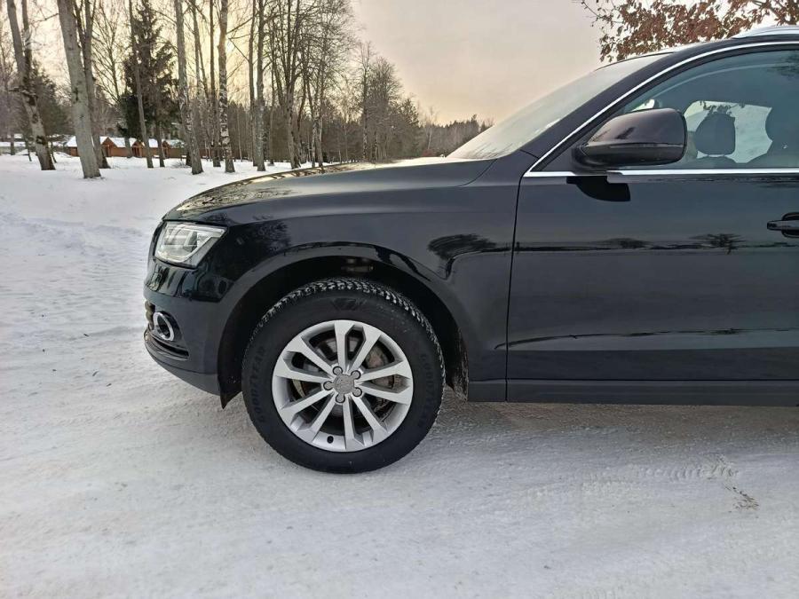 Black Audi Q5 2013 in Taurage, with an engine capacity of 2.00 L and mileage of 212 thousand km for 11900 €, photo 7 on AUTOMOTO.COM.LV