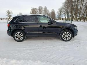 Black Audi Q5 2013 in Taurage, with an engine capacity of 2.00 L and mileage of 212 thousand km for 11900 €, photo 10 on AUTOMOTO.COM.LV