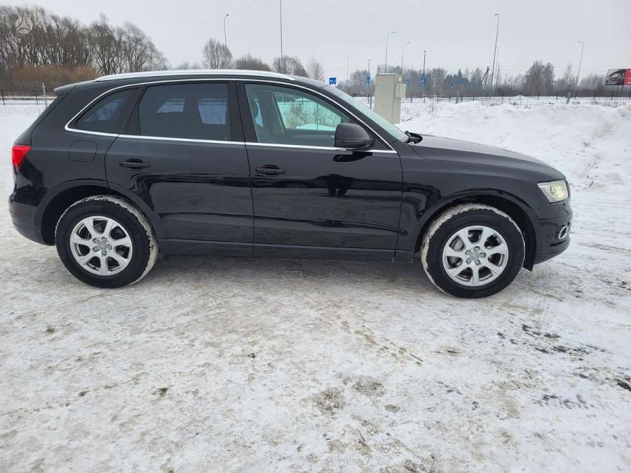 Black Audi Q5 2013 in Taurage, with an engine capacity of 1.97 L and mileage of 245 thousand km for 11500 €, photo 4 on AUTOMOTO.COM.LV
