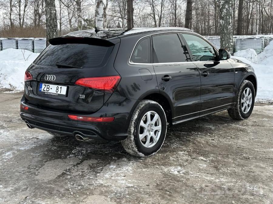 Black Audi Q5 2013 in Tukums, with an engine capacity of 3.00 L and mileage of 243 thousand km for 15600 €, photo 4 on AUTOMOTO.COM.LV