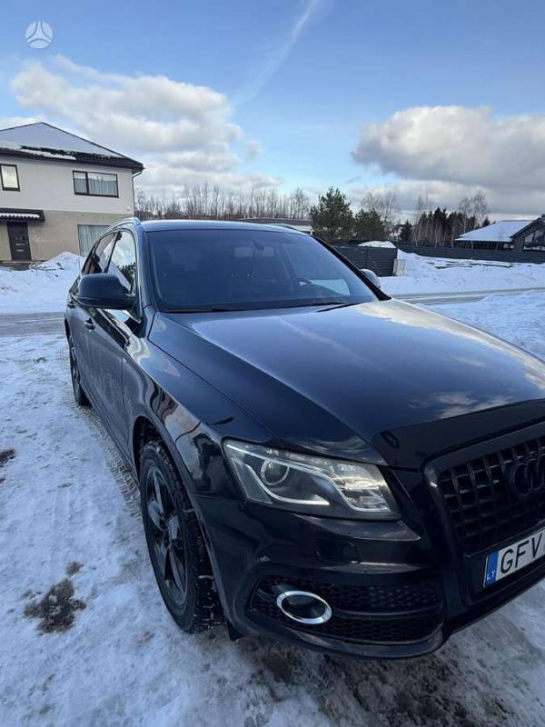 Black Audi Q5 2013 in Vilnius, with an engine capacity of 3.20 L and mileage of 160 thousand km for 11999 €, photo 10 on AUTOMOTO.COM.LV