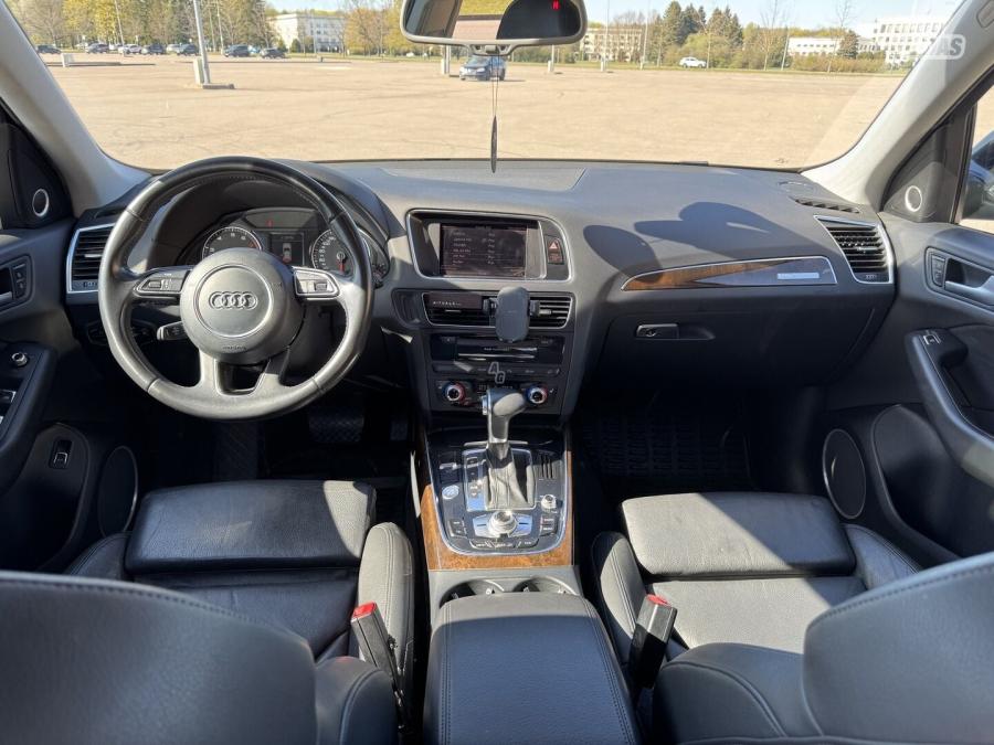 Black Audi Q5 2013 in Kaunas, with an engine capacity of 3.00 L and mileage of 212 thousand km for 13100 €, photo 7 on AUTOMOTO.COM.LV