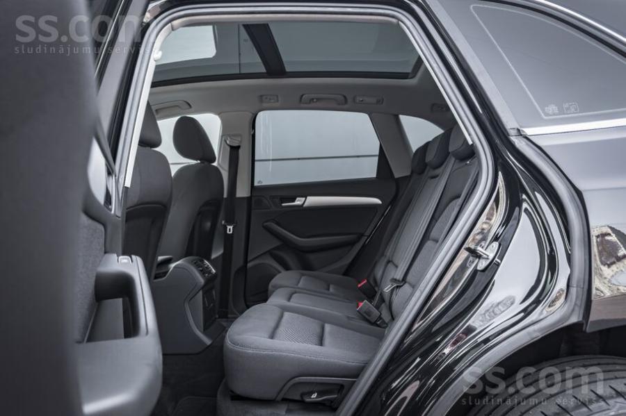 Melns Audi Q5 2013 Rīga, ar dzinēja tilpumu 2.00 L un nobraukumu 212 tūkst. km par 14950 €, foto 12 vietnē AUTOMOTO.COM.LV