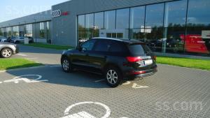 Melns Audi Q5 2013 Rīga, ar dzinēja tilpumu 2.00 L un nobraukumu 267 tūkst. km par 12800 €, foto 5 vietnē AUTOMOTO.COM.LV