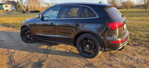 Black Audi Q5 2013 in Riga, with an engine capacity of 3.00 L and mileage of 274 thousand km for 16000 €, photo 12 on AUTOMOTO.COM.LV