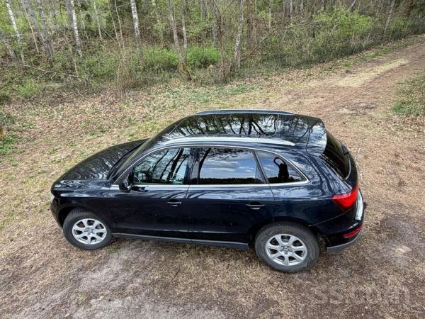 Black Audi Q5 2013 in Valmiera, with an engine capacity of 3.00 L and mileage of 258 thousand km for 13300 €, photo 2 on AUTOMOTO.COM.LV