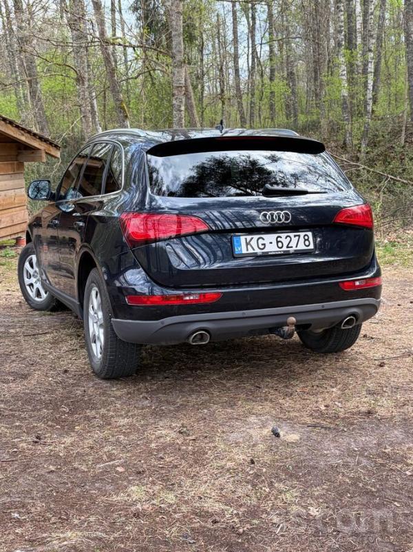 Black Audi Q5 2013 in Valmiera, with an engine capacity of 3.00 L and mileage of 258 thousand km for 13300 €, photo 4 on AUTOMOTO.COM.LV