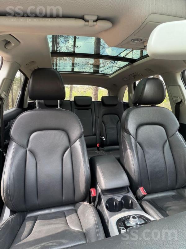 Black Audi Q5 2013 in Valmiera, with an engine capacity of 3.00 L and mileage of 258 thousand km for 13300 €, photo 8 on AUTOMOTO.COM.LV
