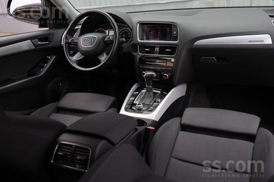 Black Audi Q5 2013 in Tukums, with an engine capacity of 2.00 L and mileage of 208 thousand km for 14000 €, photo 7 on AUTOMOTO.COM.LV