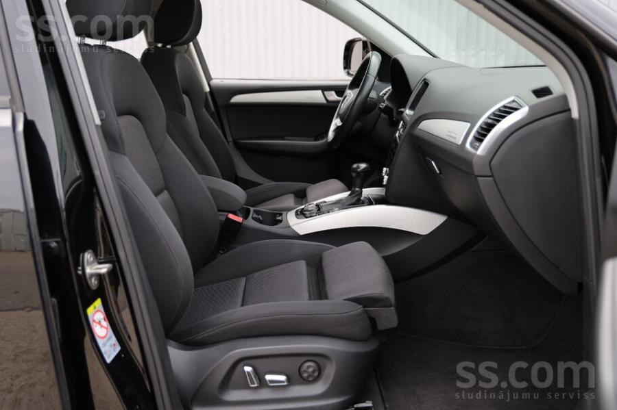 Black Audi Q5 2013 in Tukums, with an engine capacity of 2.00 L and mileage of 208 thousand km for 14000 €, photo 8 on AUTOMOTO.COM.LV