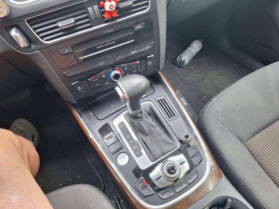 Black Audi Q5 2013 in Jurbarkas, with an engine capacity of 1.97 L and mileage of 136 thousand km for 9000 €, photo 16 on AUTOMOTO.COM.LV