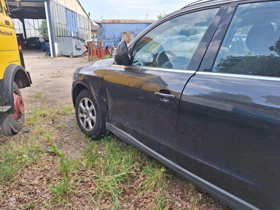 Black Audi Q5 2013 in Jurbarkas, with an engine capacity of 1.97 L and mileage of 136 thousand km for 9000 €, photo 24 on AUTOMOTO.COM.LV