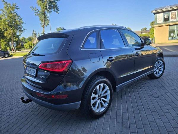 Black Audi Q5 2013 in Utena, with an engine capacity of 1.97 L and mileage of 258 thousand km for 9450 €, photo 3 on AUTOMOTO.COM.LV