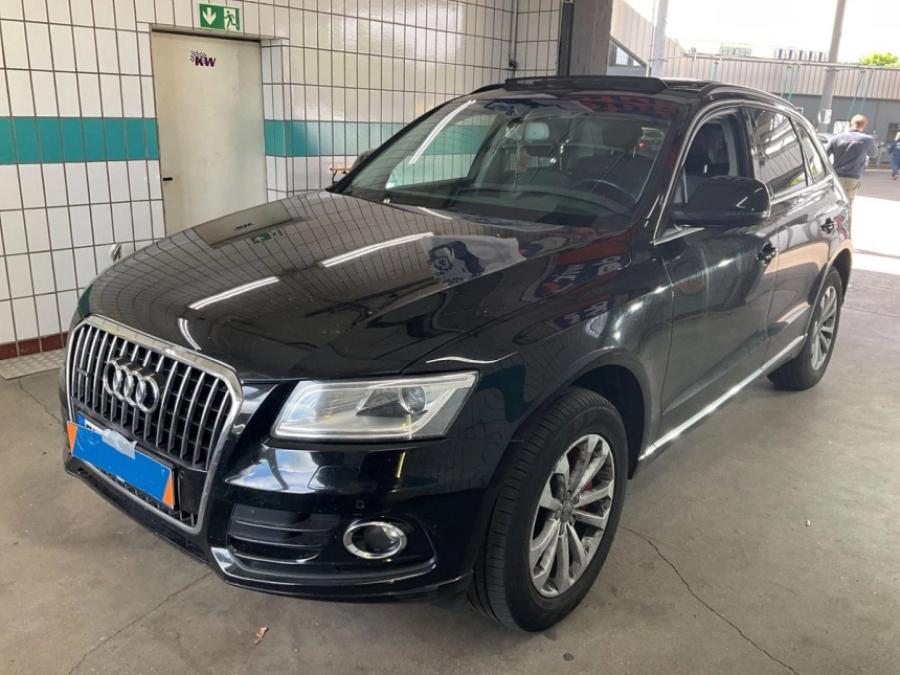 Melns Audi Q5 2013 Rīga, ar dzinēja tilpumu 3.00 L un nobraukumu 200 tūkst. km par 13800 €, foto 5 vietnē AUTOMOTO.COM.LV