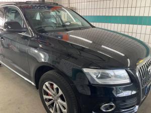 Melns Audi Q5 2013 Rīga, ar dzinēja tilpumu 3.00 L un nobraukumu 200 tūkst. km par 13800 €, foto 12 vietnē AUTOMOTO.COM.LV