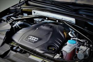 Melns Audi Q5 2013 Rīga, ar dzinēja tilpumu 3.00 L un nobraukumu 200 tūkst. km par 13800 €, foto 13 vietnē AUTOMOTO.COM.LV