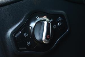Melns Audi Q5 2013 Rīga, ar dzinēja tilpumu 3.00 L un nobraukumu 200 tūkst. km par 13800 €, foto 30 vietnē AUTOMOTO.COM.LV