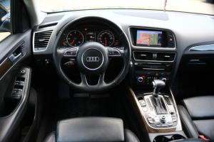 Melns Audi Q5 2013 Rīga, ar dzinēja tilpumu 3.00 L un nobraukumu 200 tūkst. km par 13800 €, foto 40 vietnē AUTOMOTO.COM.LV