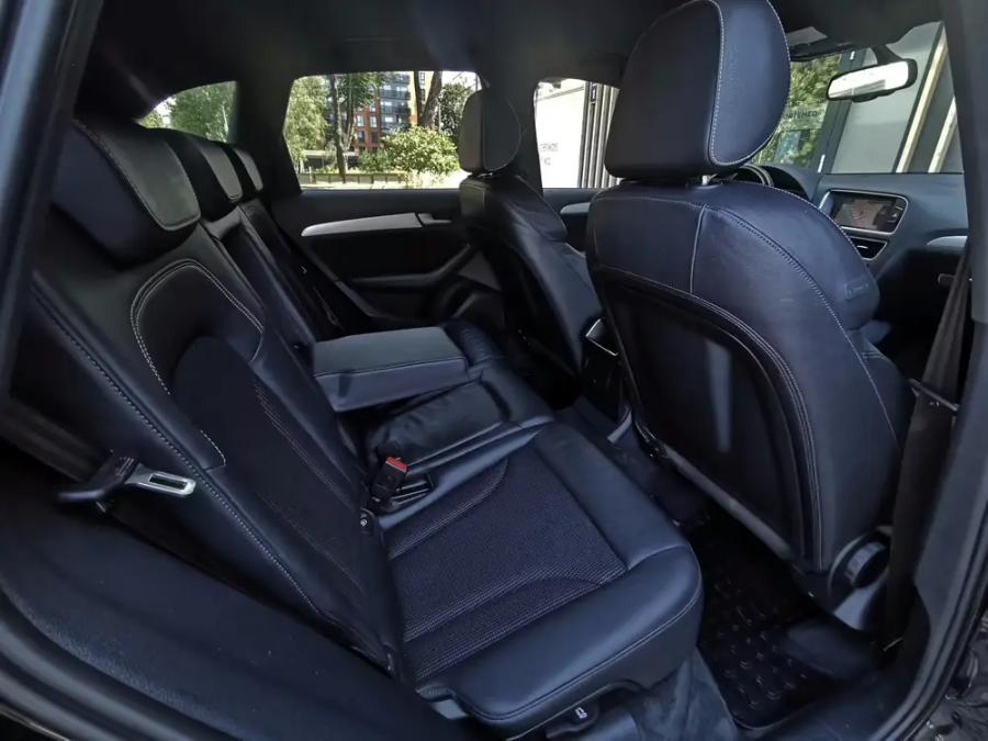 Black Audi Q5 2013 in Riga, with an engine capacity of 2.00 L and mileage of 171 thousand km for 14990 €, photo 12 on AUTOMOTO.COM.LV