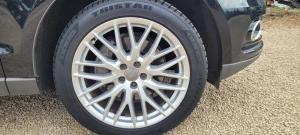 Black Audi Q5 2013 in Riga, with an engine capacity of 3.00 L and mileage of 280 thousand km for 12500 €, photo 10 on AUTOMOTO.COM.LV