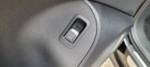 Black Audi Q5 2013 in Riga, with an engine capacity of 3.00 L and mileage of 280 thousand km for 12500 €, photo 25 on AUTOMOTO.COM.LV