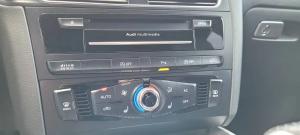 Black Audi Q5 2013 in Riga, with an engine capacity of 3.00 L and mileage of 280 thousand km for 12500 €, photo 29 on AUTOMOTO.COM.LV