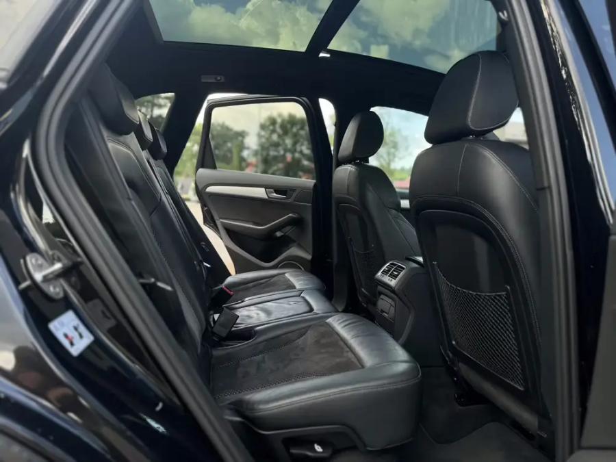 Melns Audi Q5 2013 Jūrmala, ar dzinēja tilpumu 3.00 L un nobraukumu 278 tūkst. km par 14900 €, foto 7 vietnē AUTOMOTO.COM.LV