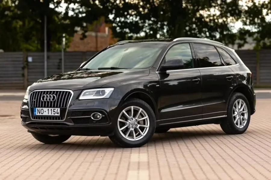 Melns Audi Q5 2013 Jelgava, ar dzinēja tilpumu 3.00 L un nobraukumu 284 tūkst. km par 15500 €, foto 1 vietnē AUTOMOTO.COM.LV