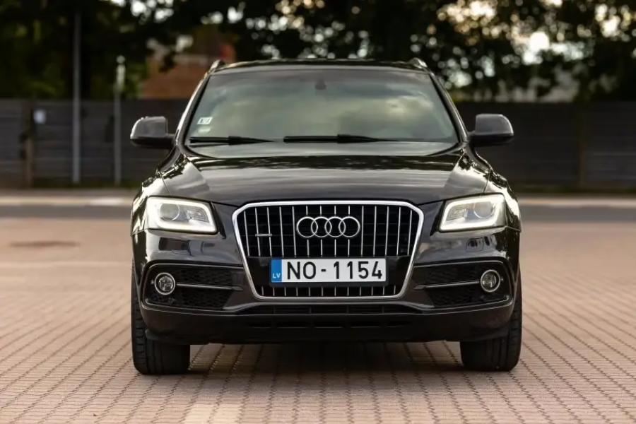 Melns Audi Q5 2013 Jelgava, ar dzinēja tilpumu 3.00 L un nobraukumu 284 tūkst. km par 15500 €, foto 4 vietnē AUTOMOTO.COM.LV