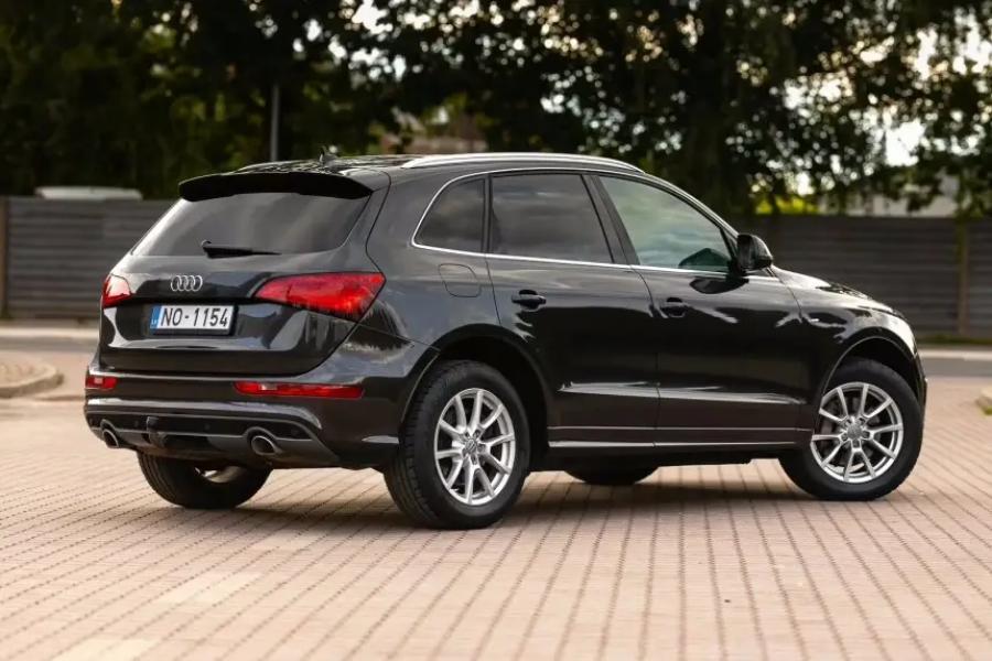 Melns Audi Q5 2013 Jelgava, ar dzinēja tilpumu 3.00 L un nobraukumu 284 tūkst. km par 15500 €, foto 6 vietnē AUTOMOTO.COM.LV