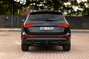 Melns Audi Q5 2013 Jelgava, ar dzinēja tilpumu 3.00 L un nobraukumu 284 tūkst. km par 15500 €, foto 7 vietnē AUTOMOTO.COM.LV
