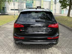 Black Audi Q5 2013 in Jelgava, with an engine capacity of 3.00 L and mileage of 279 thousand km for 14250 €, photo 7 on AUTOMOTO.COM.LV