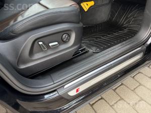 Black Audi Q5 2013 in Jelgava, with an engine capacity of 3.00 L and mileage of 279 thousand km for 14250 €, photo 17 on AUTOMOTO.COM.LV