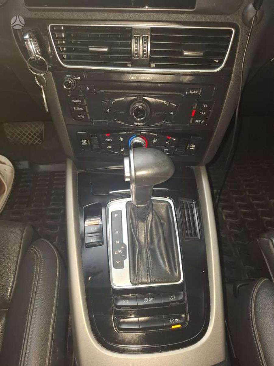 Black Audi Q5 2013 in Visaginas, with an engine capacity of 2.00 L and mileage of 326 thousand km for 13999 €, photo 12 on AUTOMOTO.COM.LV