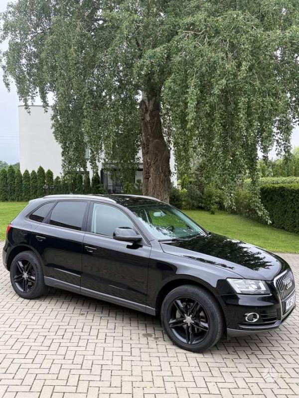 Black Audi Q5 2013 in Kaunas, with an engine capacity of 2.97 L and mileage of 258 thousand km for 9900 €, photo 3 on AUTOMOTO.COM.LV