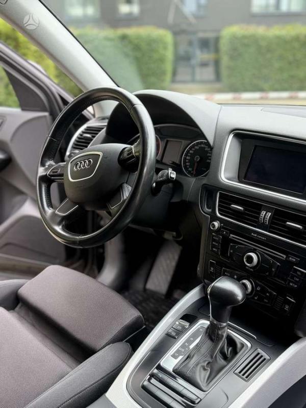 Black Audi Q5 2013 in Kaunas, with an engine capacity of 2.97 L and mileage of 258 thousand km for 9900 €, photo 9 on AUTOMOTO.COM.LV
