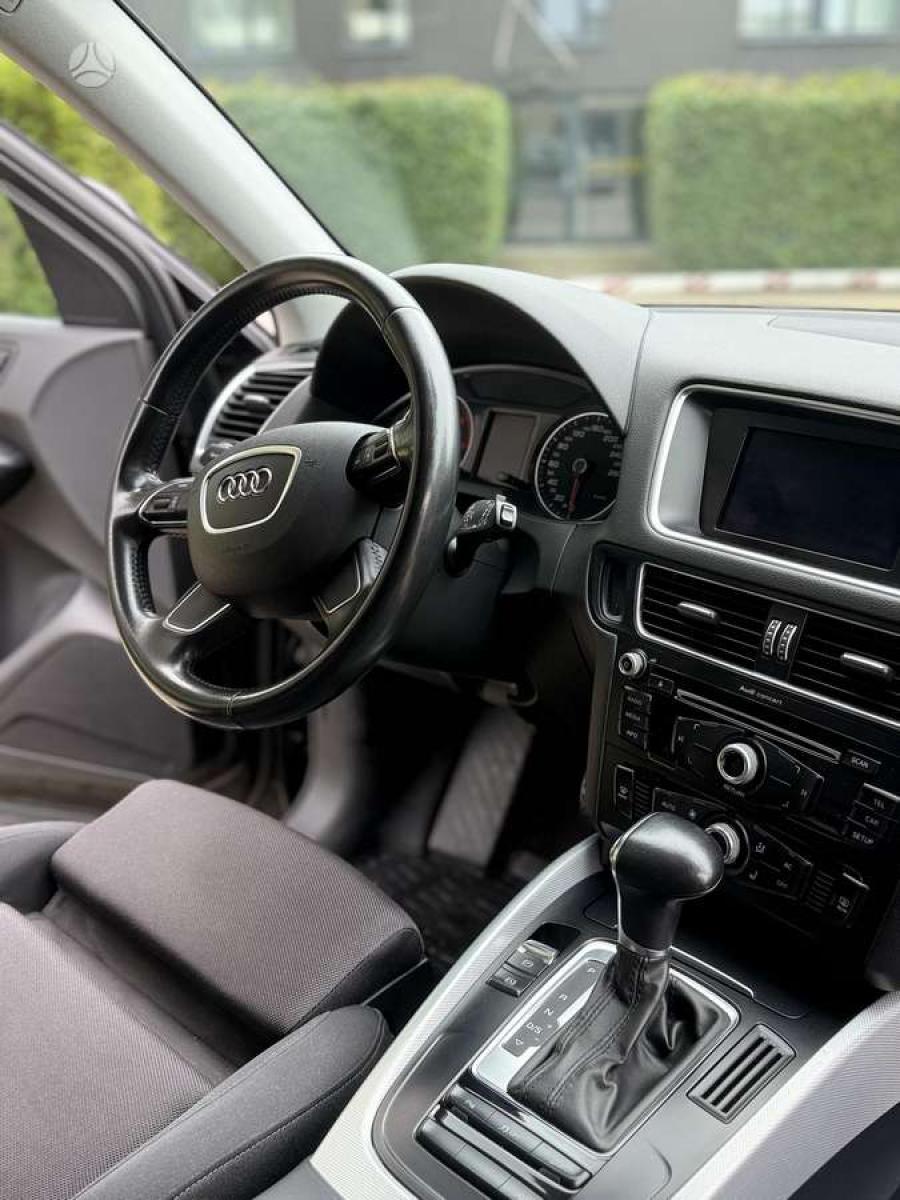 Melns Audi Q5 2013 Kauņa, ar dzinēja tilpumu 2.97 L un nobraukumu 258 tūkst. km par 9900 €, foto 10 vietnē AUTOMOTO.COM.LV
