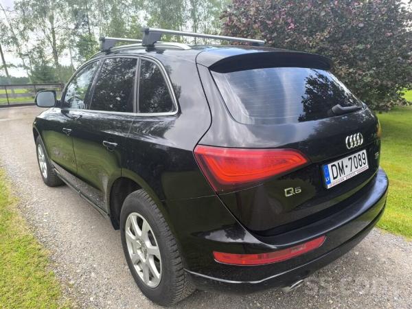 Melns Audi Q5 2013 Rīga, ar dzinēja tilpumu 3.00 L un nobraukumu 262 tūkst. km par 9700 €, foto 4 vietnē AUTOMOTO.COM.LV