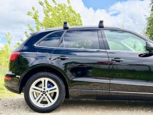 Black Audi Q5 2013 in Siauliai, with an engine capacity of 2.97 L and mileage of 211 thousand km for 14400 €, photo 10 on AUTOMOTO.COM.LV