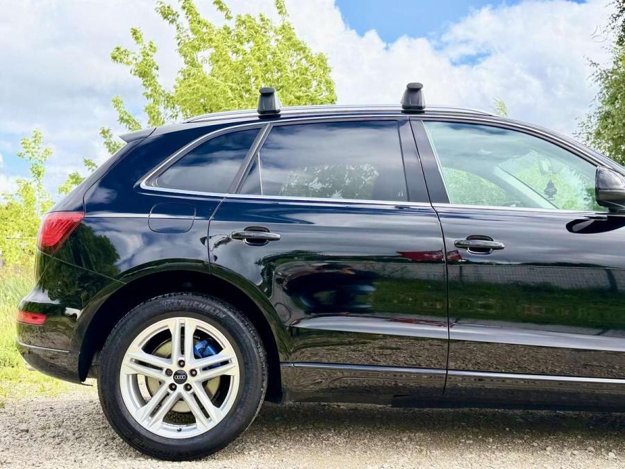 Black Audi Q5 2013 in Siauliai, with an engine capacity of 2.97 L and mileage of 211 thousand km for 14400 €, photo 10 on AUTOMOTO.COM.LV